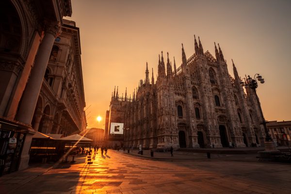 Milan Aperitivo: Complete Guide to the Beloved Italian Tradition