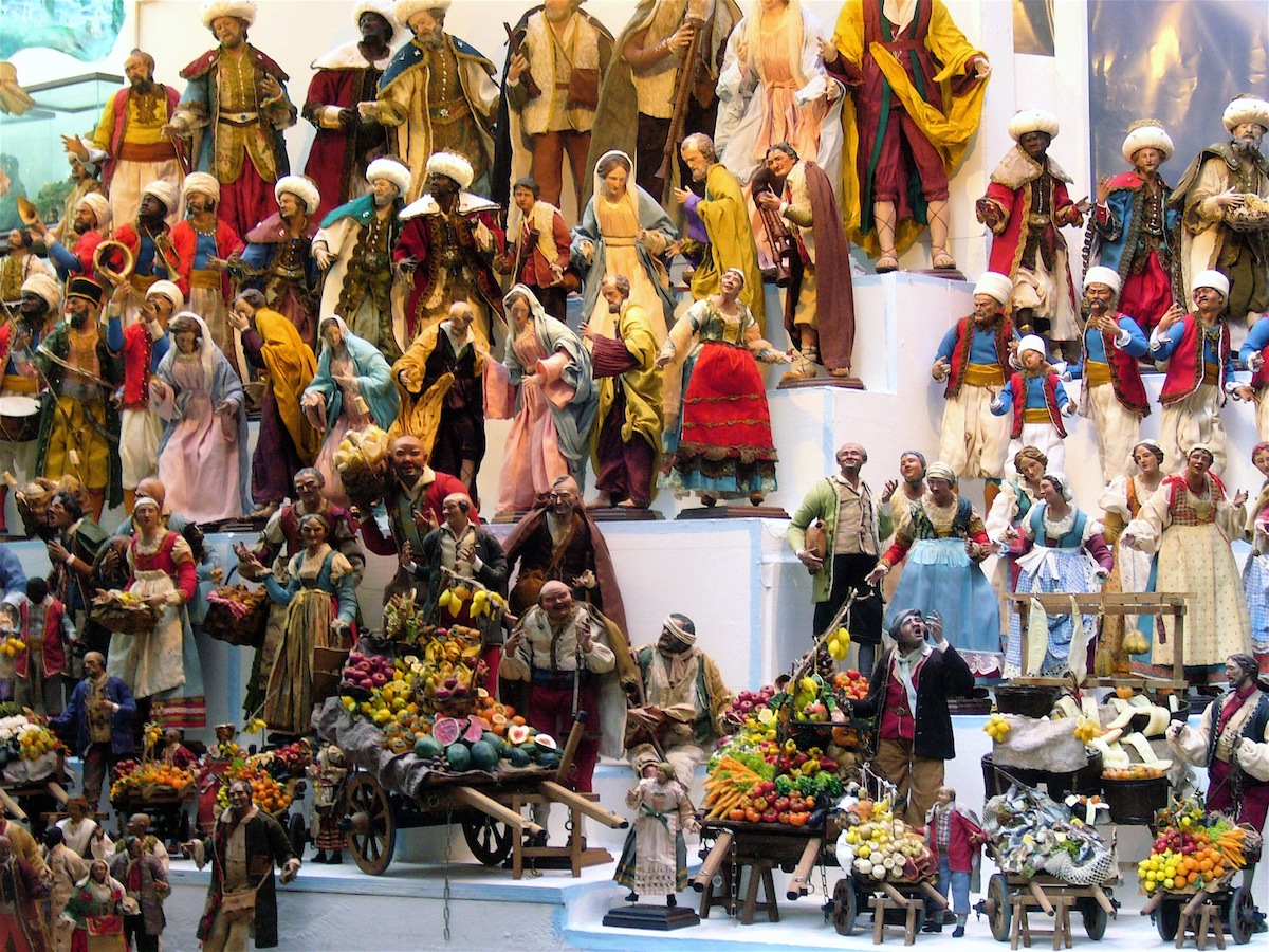Christmas in Naples: All About Presepe & Via San Gregorio Armeno
